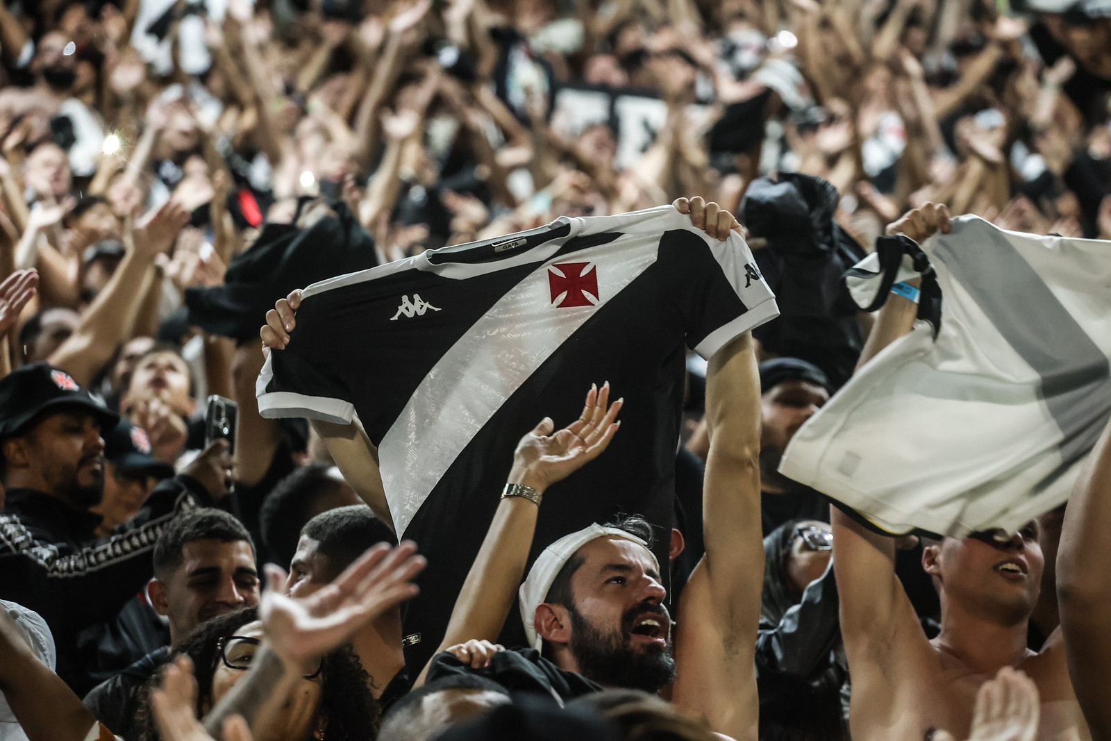 Torcida Organizada do Vasco solta nota oficial